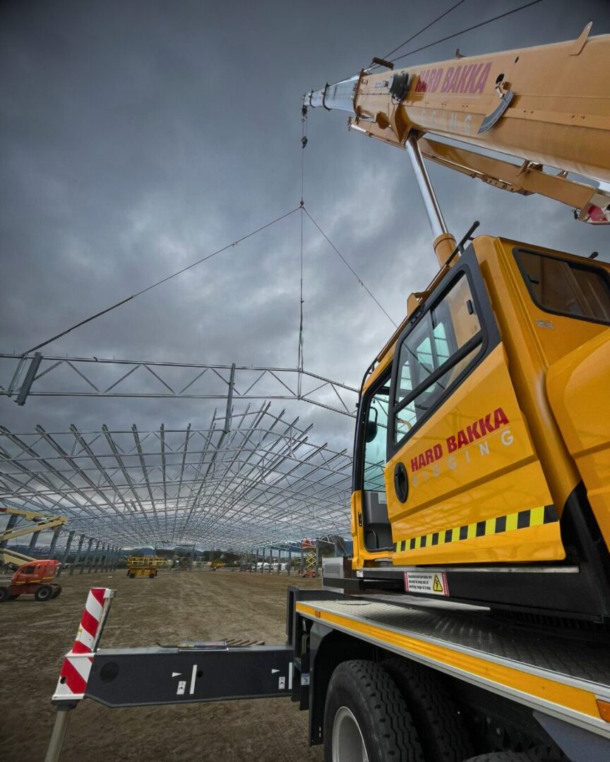 200 Tonne Steel Installation Experts